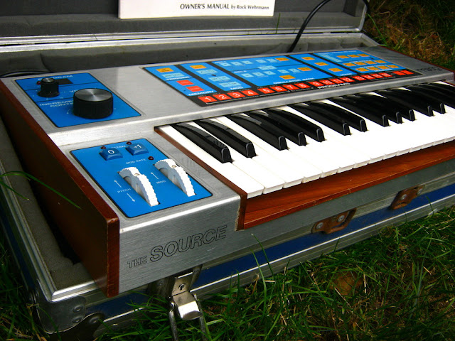 MATRIXSYNTH: Vintage MOOG The Source SN 1869