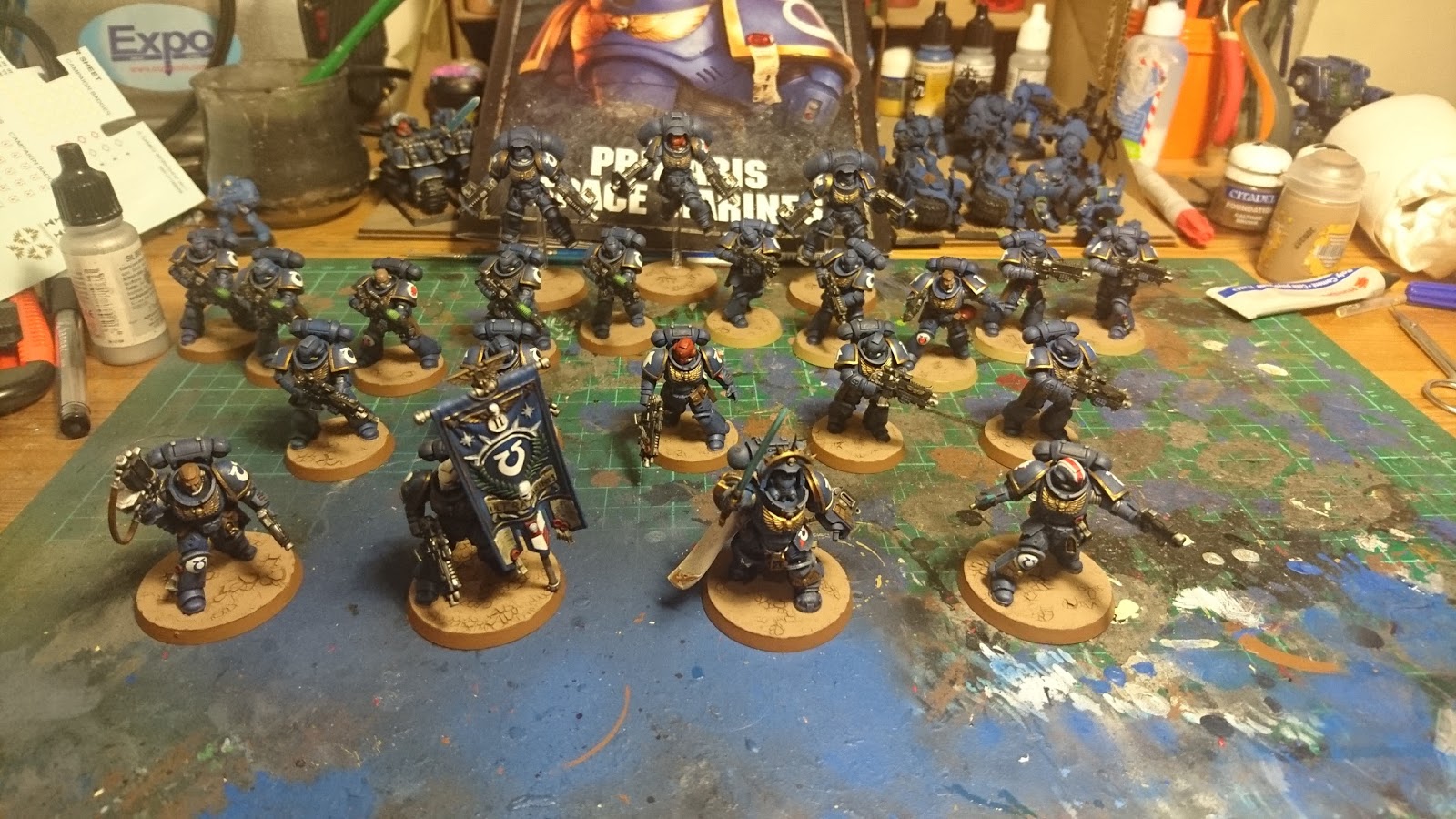 What's On Your Table: Ultramarines - Faeit 212