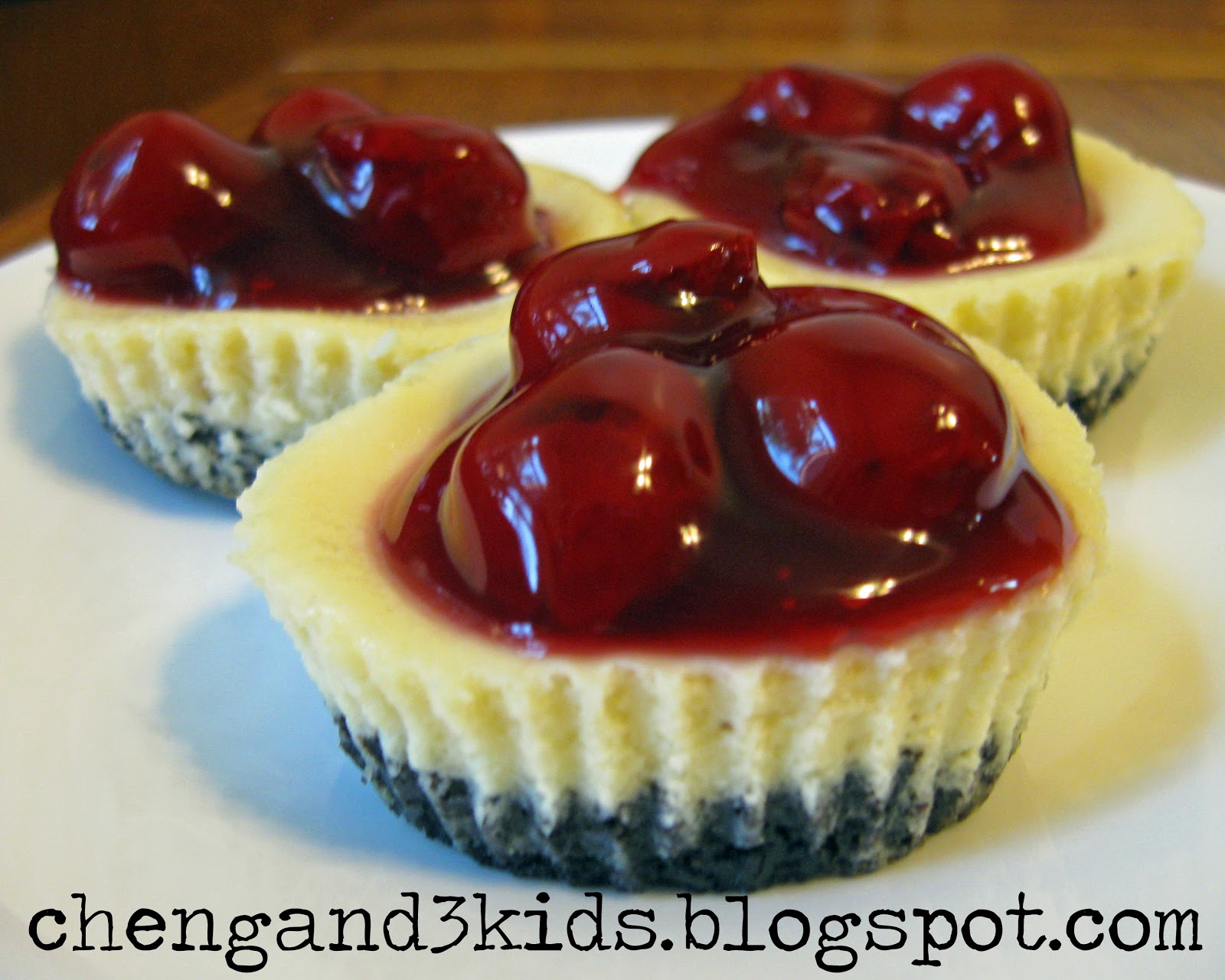 Cheng and 3 Kids: Mini Cherry Cheesecakes