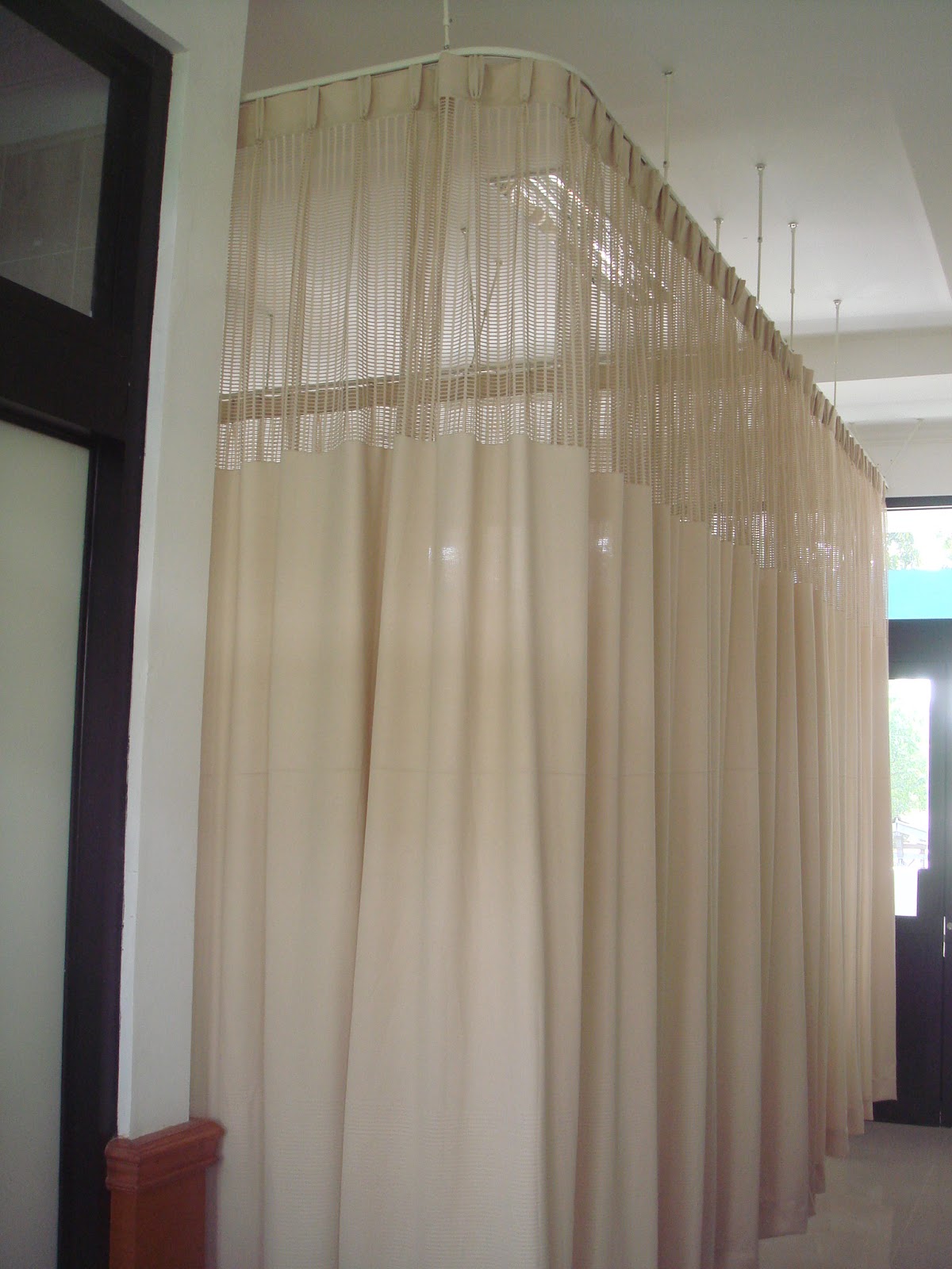 SHINMADO | SM Zip Blind: Hospital Curtain Rail