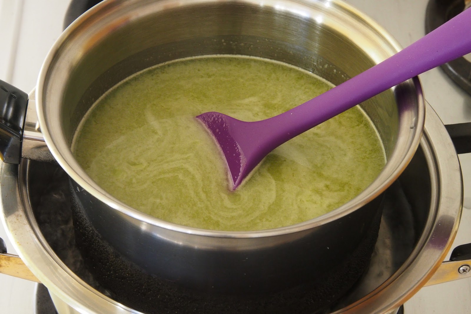 Minty's Kitchen: Pandan Kaya / Coconut Jam