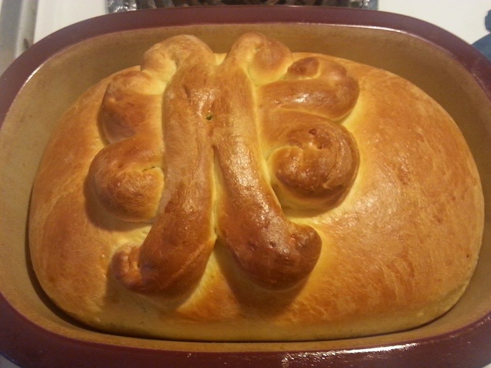 Georgia's Kitchen and MORE!: TRADITIONAL EASTER PASKA (BREAD)