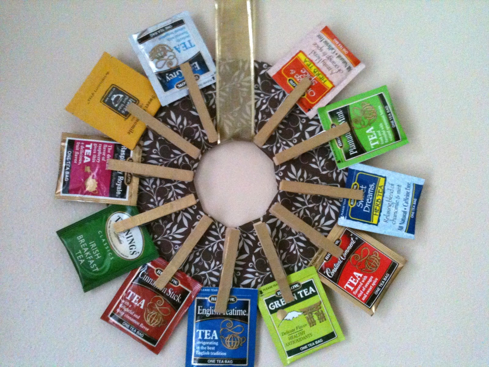 Holly Goes Lightly: Tea Wreath