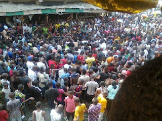 Commotion in Lagos as crowds rush to view ‘mystery’ Arabic inscription ...
