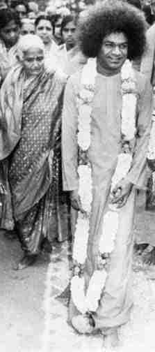 Sathya Sai with Students: Smt. Easwaramma: The Chosen Mother of Sri ...