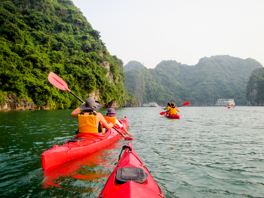 ink + adventure: cruising + kayaking in Ha Long Bay