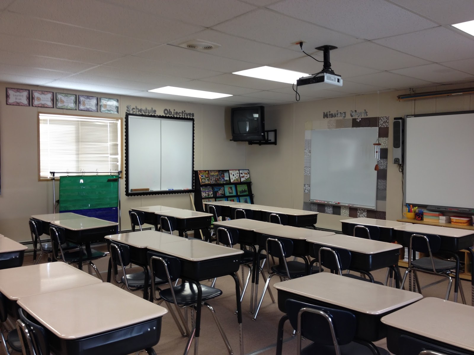 It's Elementary!: Check out My New Classroom!