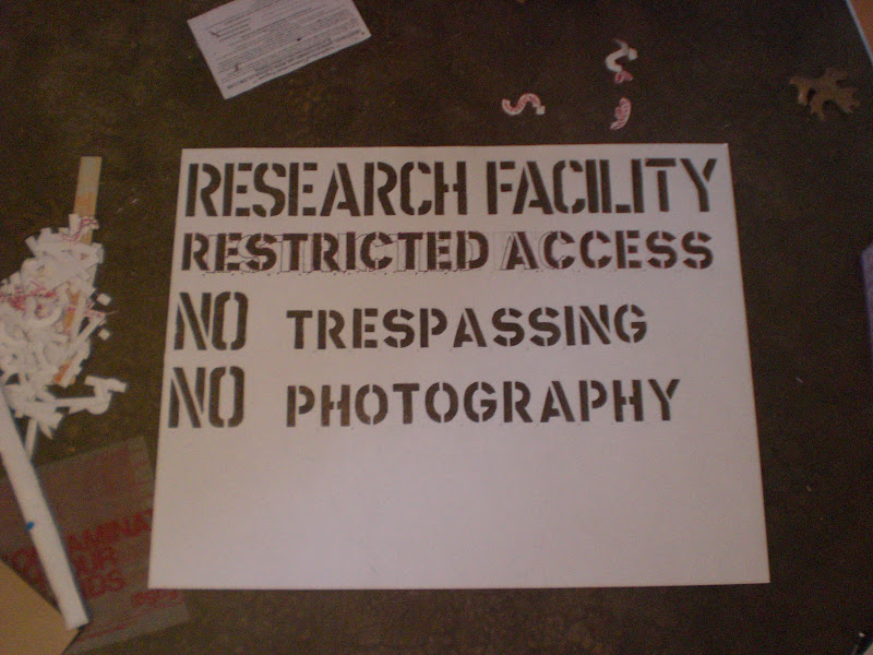 Tangles & Twists: DIY Mad Scientist Lab Signs: Part 1