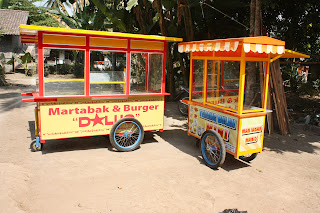 ANEKA GEROBAK: gerobak martabak dan burger
