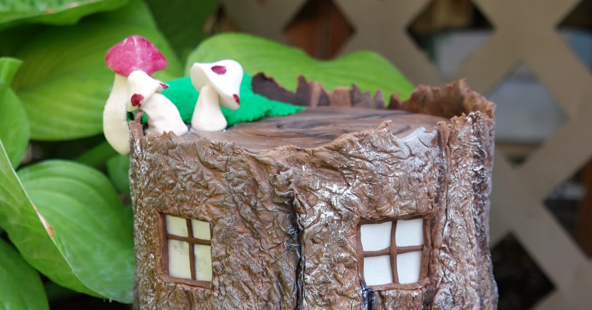 padicakes: Woodland Fairy Tree Stump Cake with Lit Windows