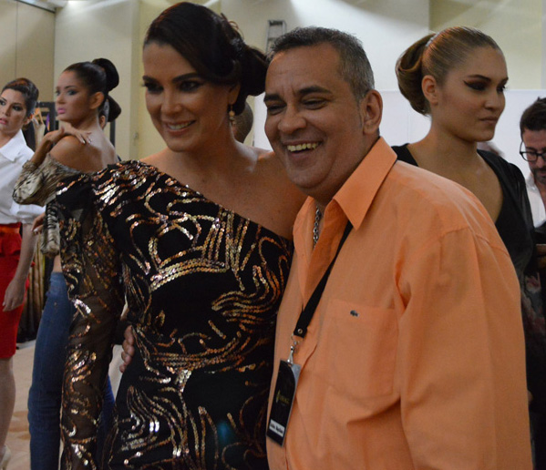 Ruddy Rodriguez: Ruddy Rodriguez en desfile Primavera-Verano 2013 de ...