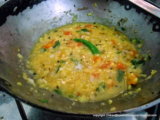 kalakkalsamayal: Venthaya Keerai Koottu