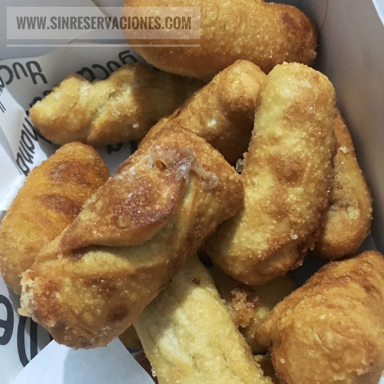 Yuquitas Rellenas Carretilleras en Yuca 'n'Roll - Sin Reservaciones