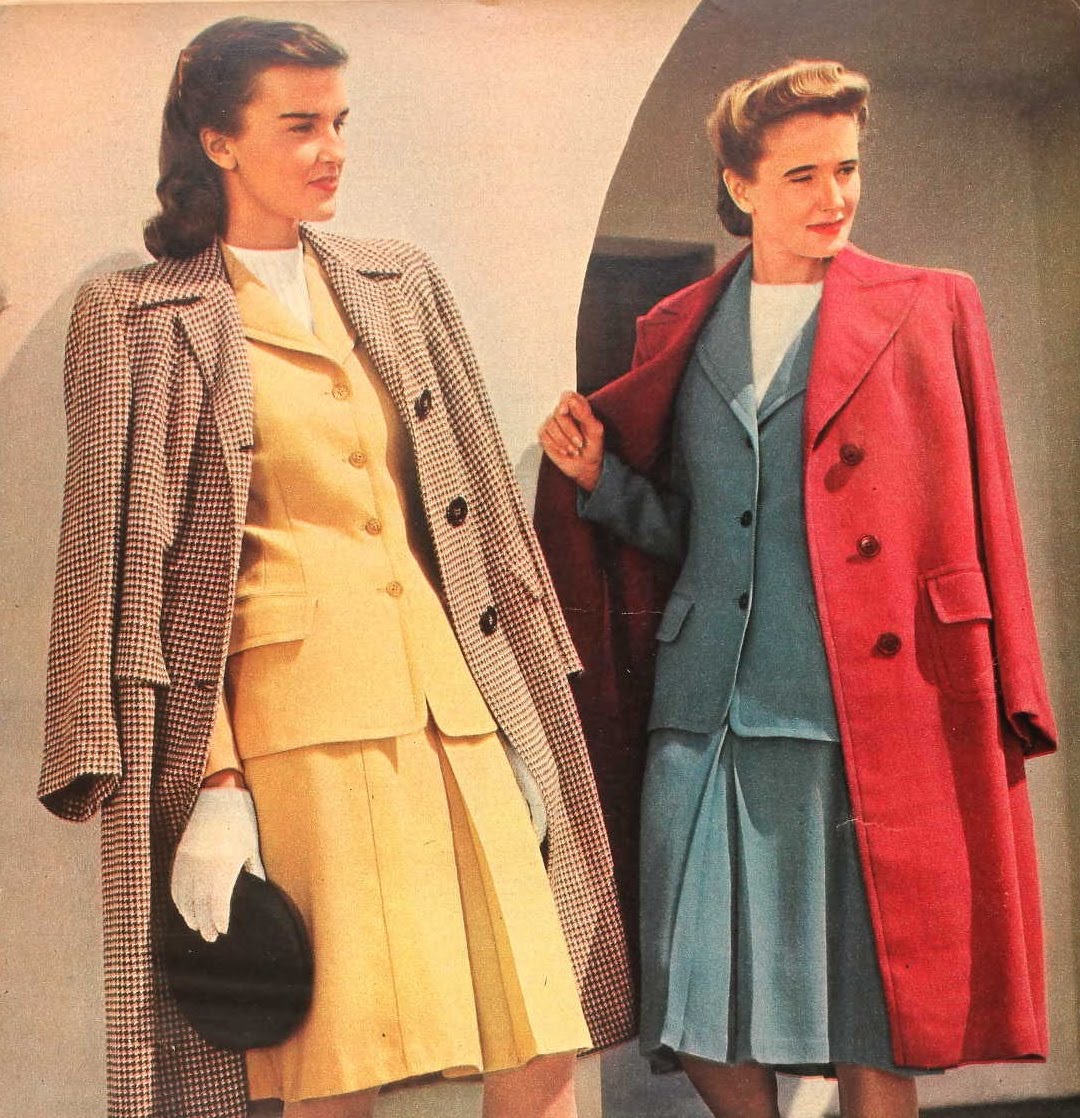 Snapped Garters: 1944 Fashions IN COLOUR!
