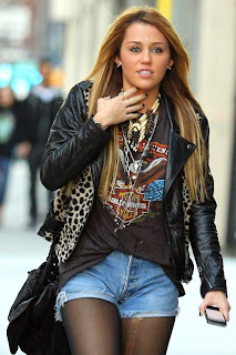 MessyDirtyHair: March 2012