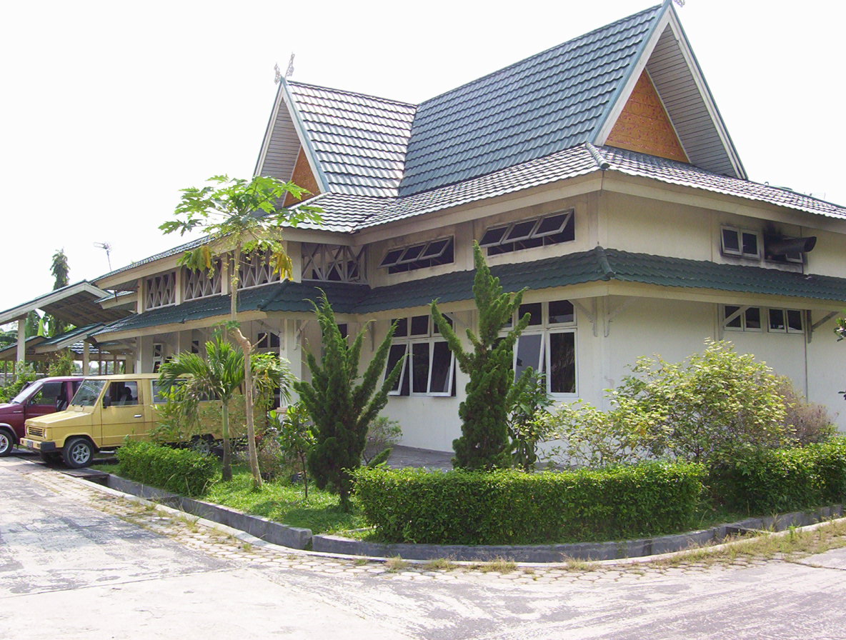 SMAN Plus Propinsi Riau | Fian Syauqi