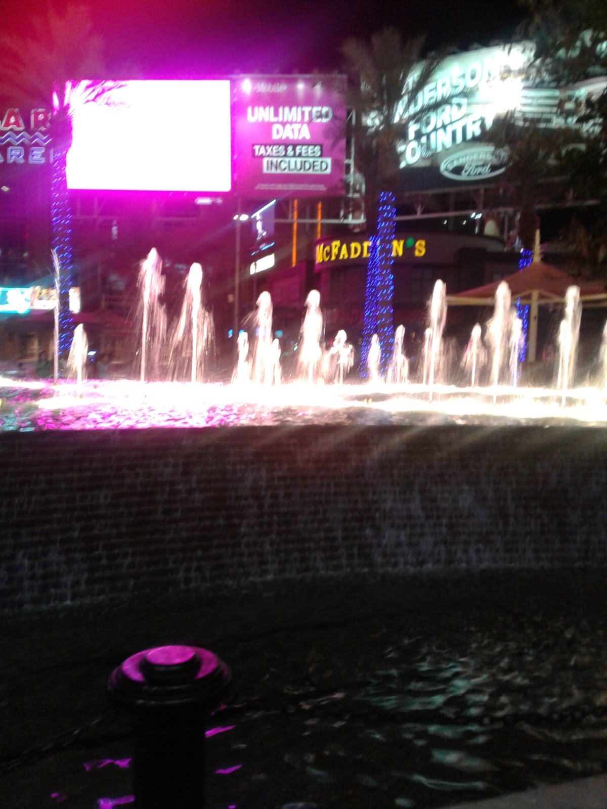 A entertainment of street performers