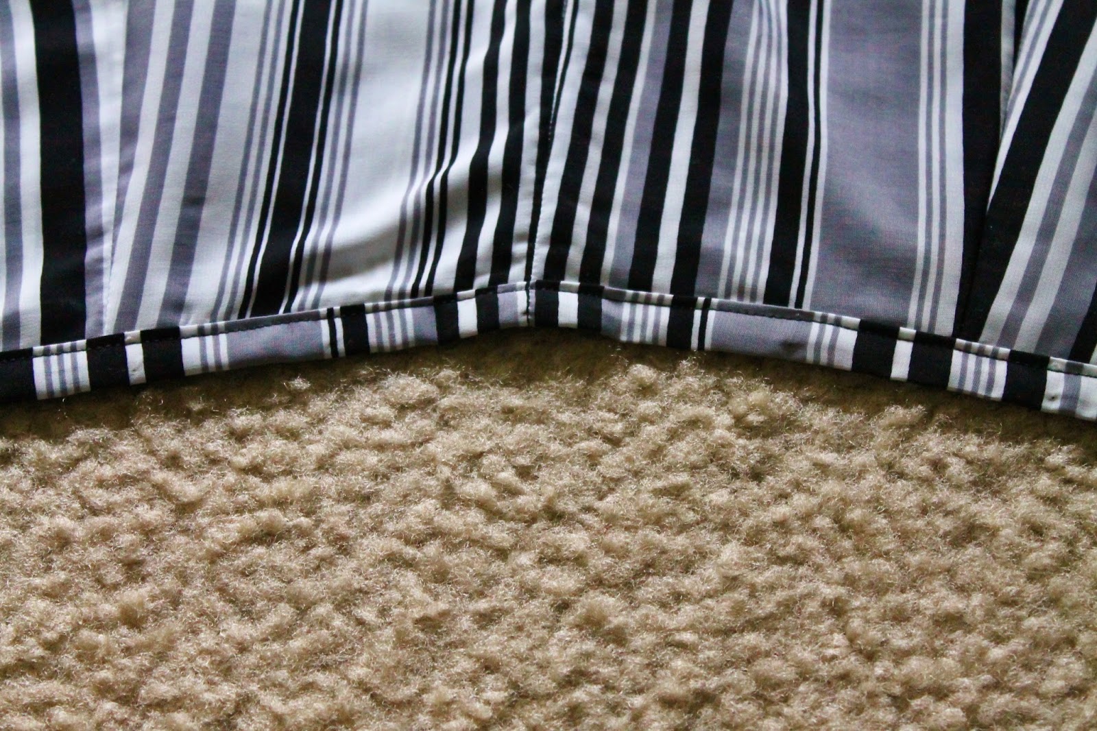 Straight Eight Sewing: Simplicity 4192 Pants Sew-Along