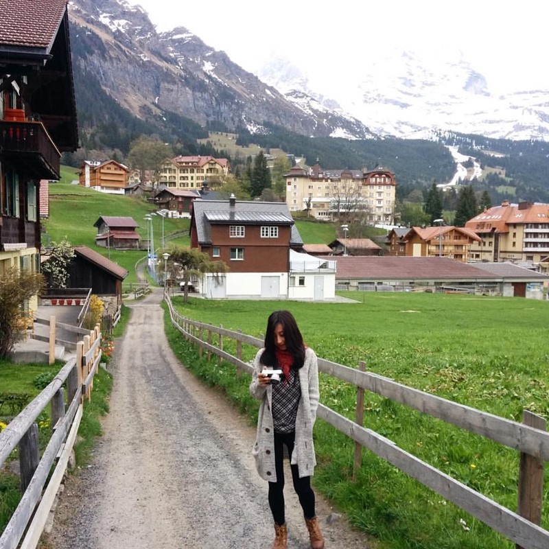 Fakta dan Foto Meritha Vridawati, Perempuan Cantik Tewas di Selokan ...