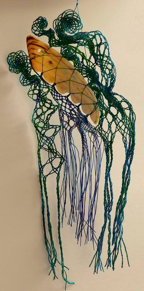 Tina's handicraft : 52 designs from wire and string