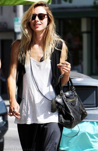 Stic-of-the-Week: Style Icon: Gillian Zinser