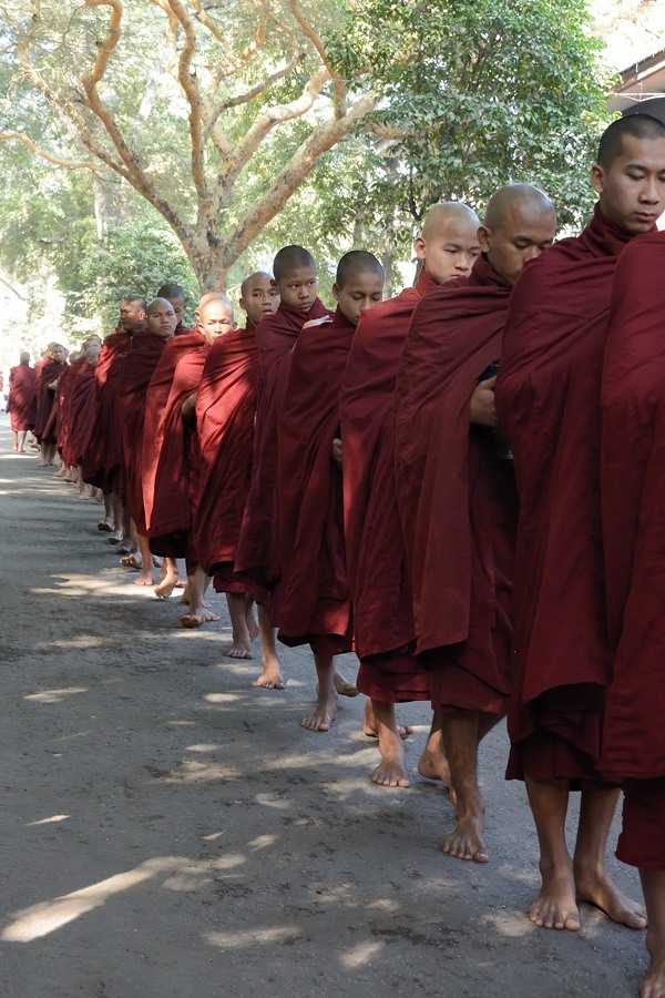 Tom and Margot's Adventures in Photography: Myanmar - Day 8 ...