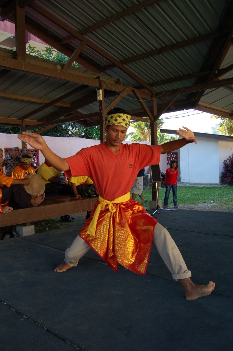 Travel and Food Paradise: Kelantan Traditional Games