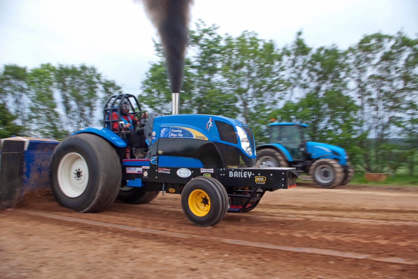Malpas Tractor Pulling Club: June 2014