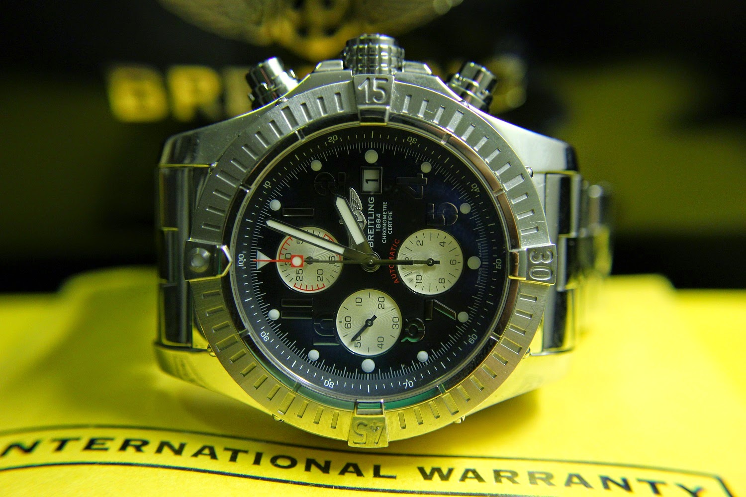 JAM TANGAN BREITLING AEROMARINE SUPER AVENGER - Jam Tangan Keren