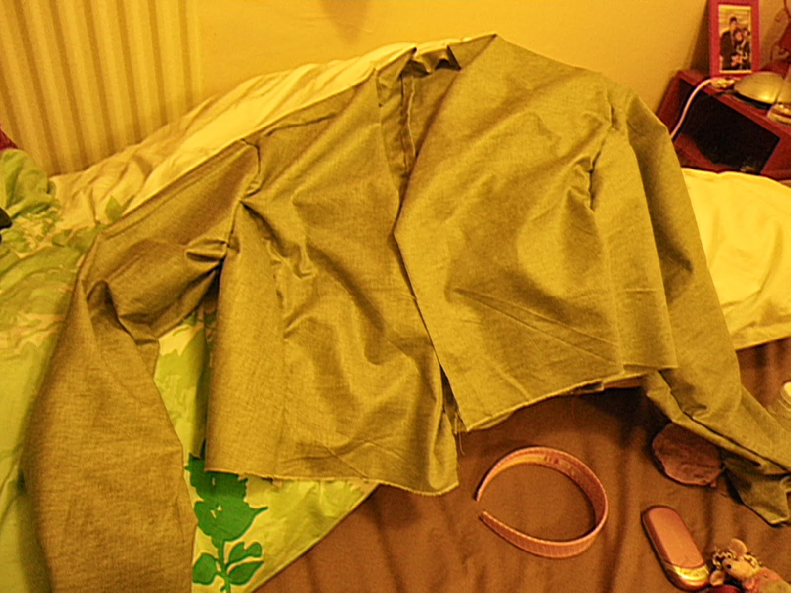 Cosplaying Niffer: Tess Cosplay - Construction