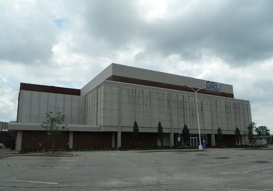 Sky City: Retail History: Augusta Mall: Augusta, GA