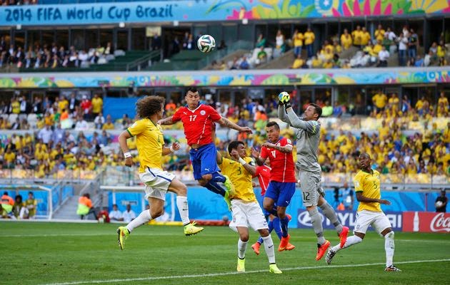 Canário Centenário: Jogos do Brasil na Copa do Mundo de 2014