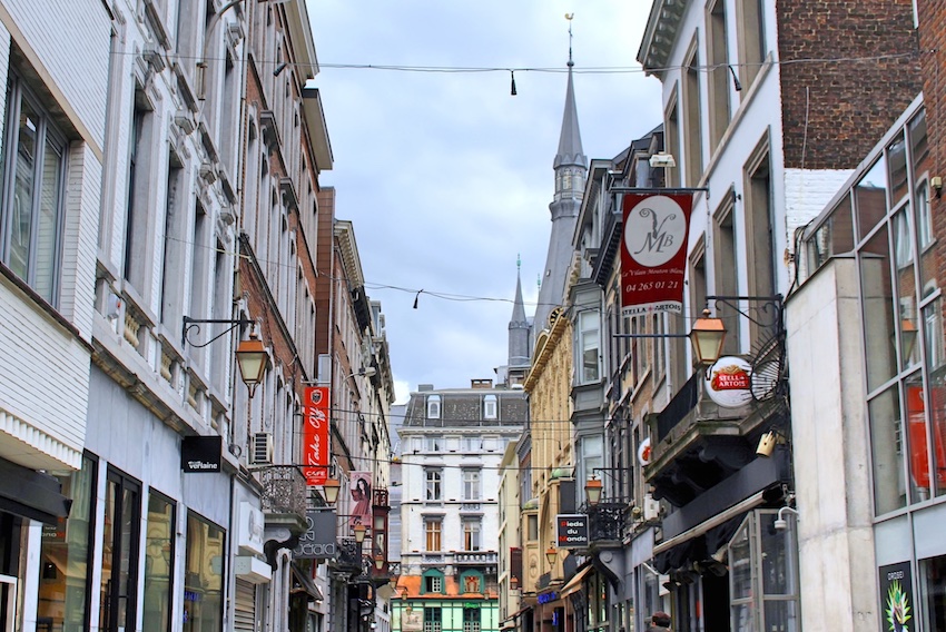 Ein Spaziergang durch die belgische Stadt Lüttich — Rimanere nella memoria