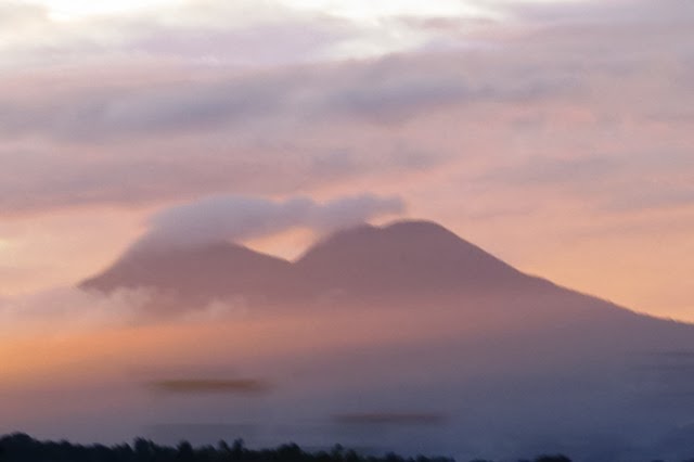 LA LUZ Y LA SOMBRA DE ÓSCAR PERDOMO LEÓN: OTRAS FOTOS DEL VOLCÁN SAN ...