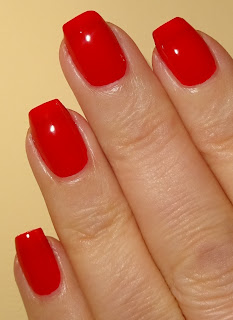 Wendy's Delights: Avon Color Trend Nail Enamels - Icon & Hot