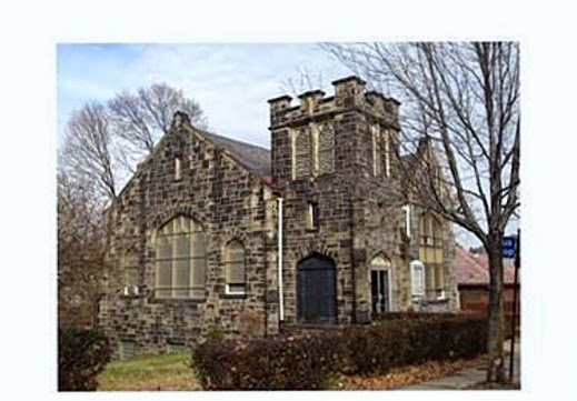 From City to Suburbia: 2453 Perrysville Ave, Pittsburgh, PA 15214