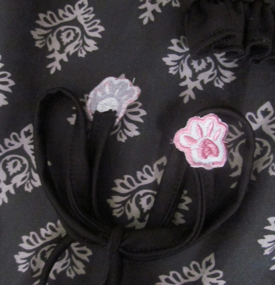 The coziest of all the does: 😺 Review of cat keyhole lingerie 😺