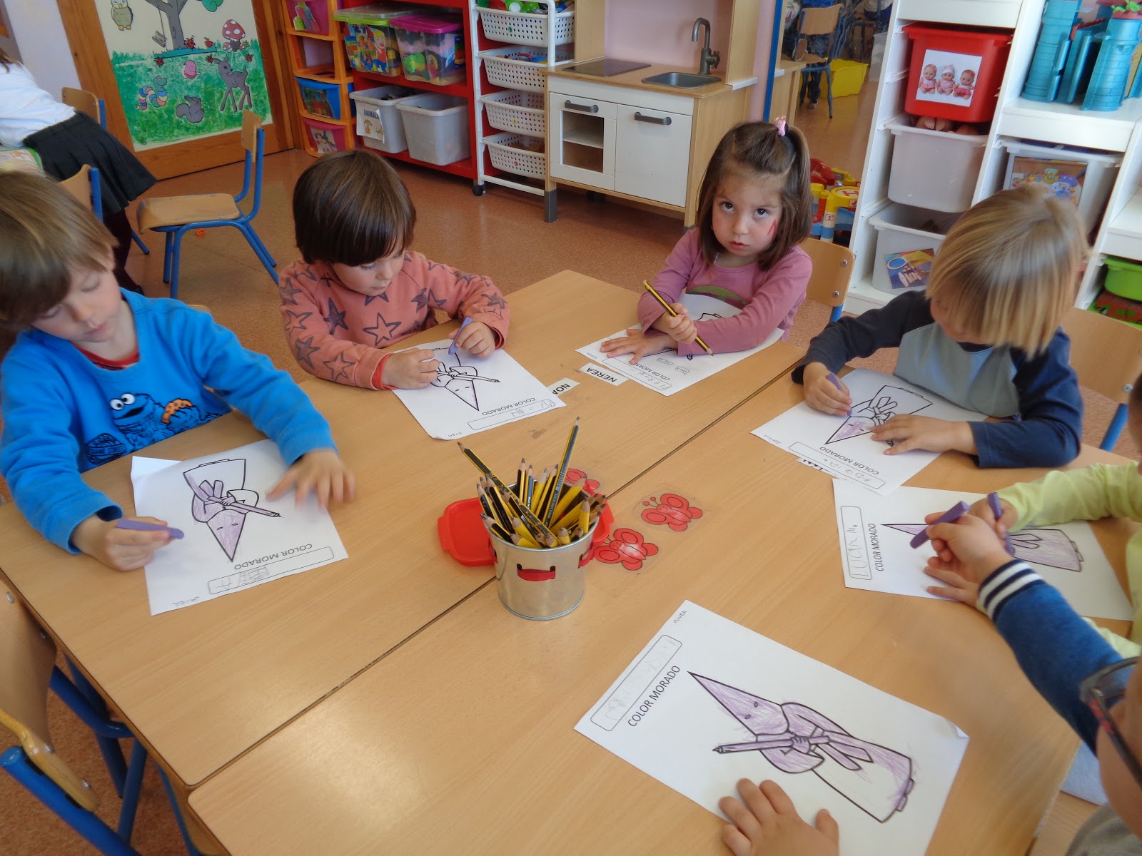 La clase de María José: EL COLOR MORADO