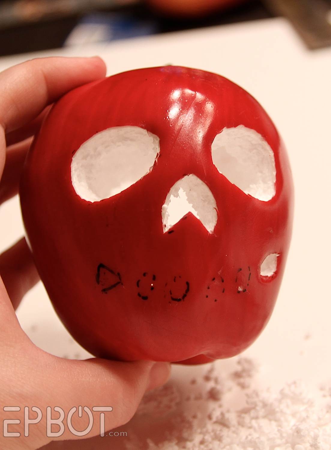 EPBOT: Halloween DIY: Make A Glowing Poison Apple for Less Than $3!