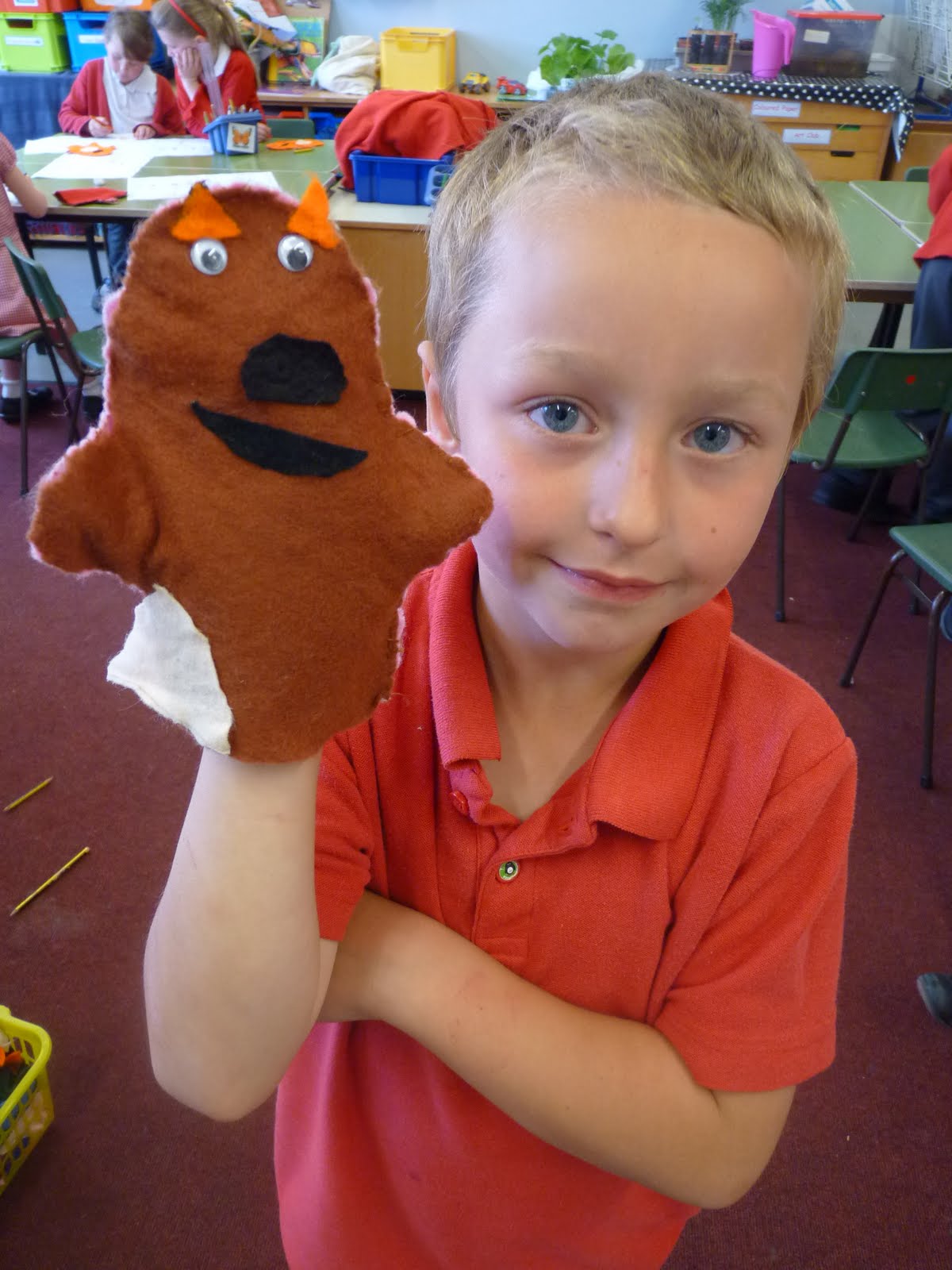 Welcome to the 2/1 classes!: Perfect puppets
