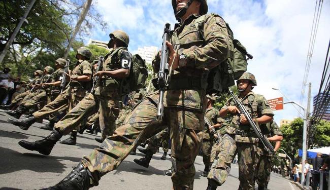 BRASIL / Exército tem seleção na BA com salários de até R$ 7.458 mil