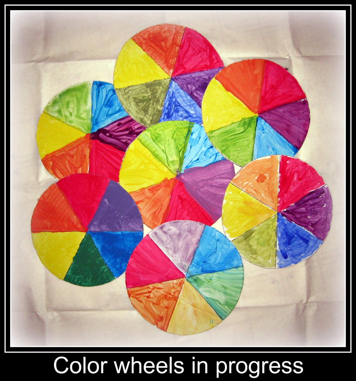 PLATEAU ART STUDIO: Cardboard Color Wheels