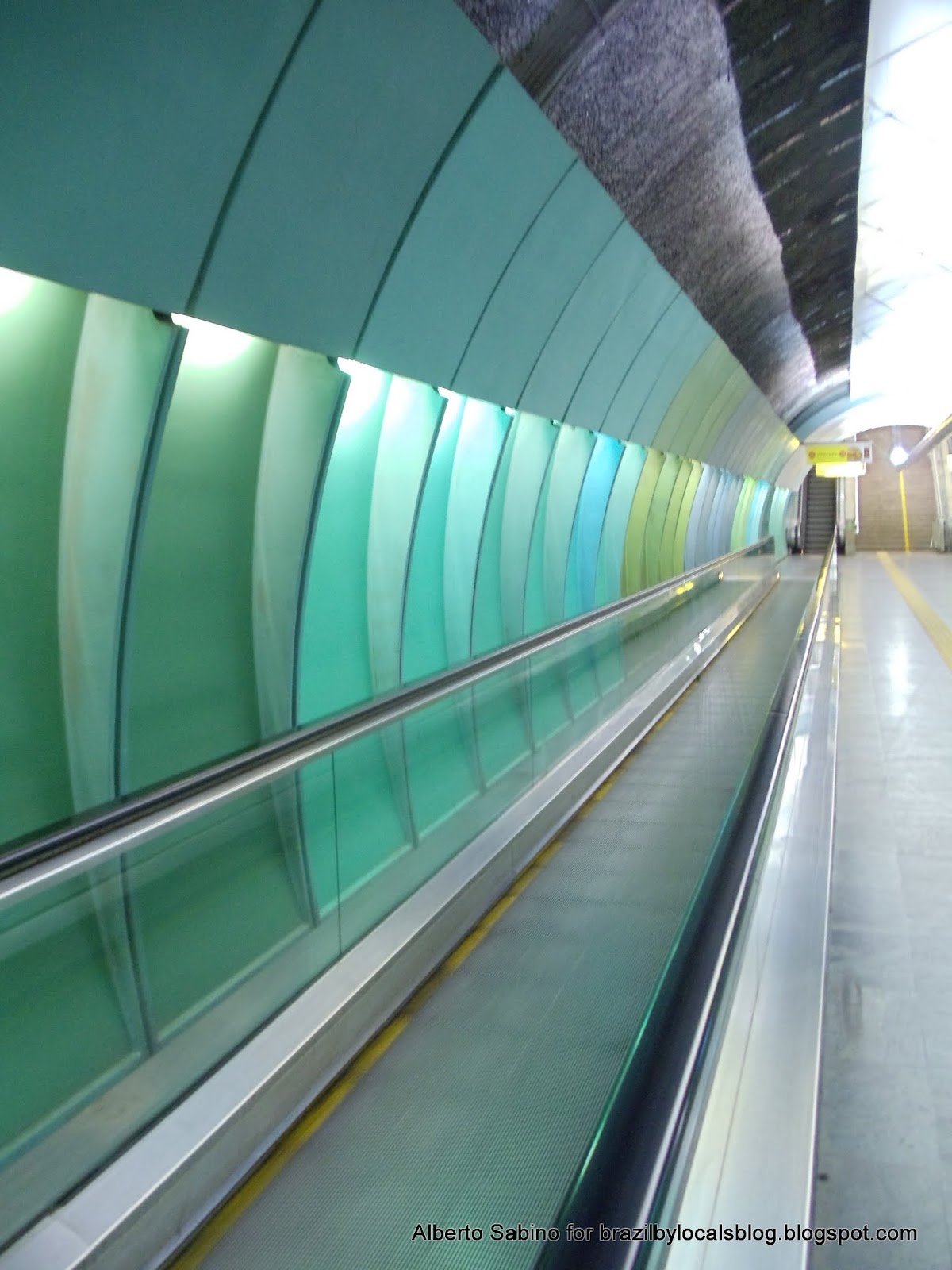 BRAZIL BY LOCALS: Metrô do Rio. Subway in Rio.