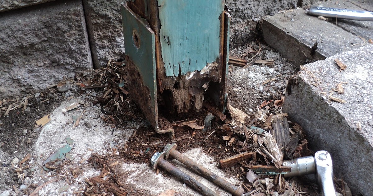 Rouge River Workshop: Replacing A Carport Post