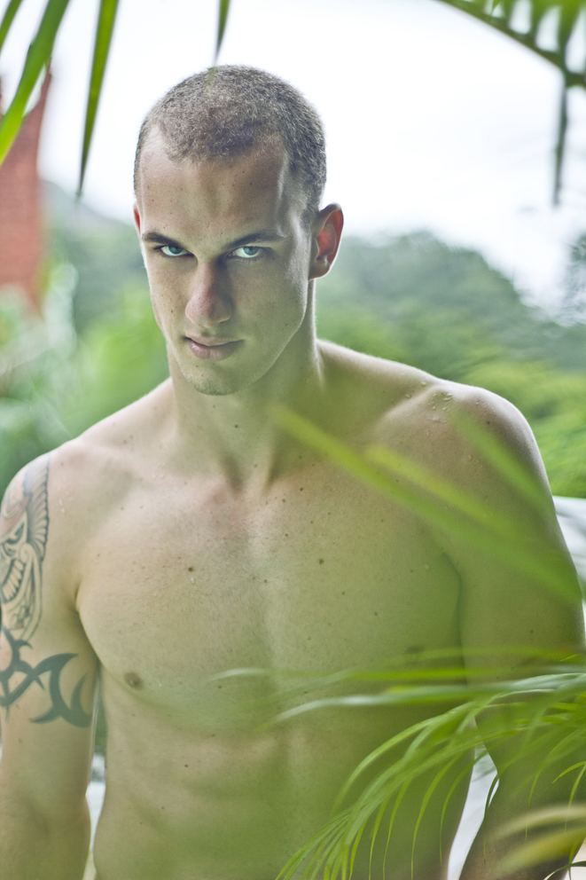 L'Uomo di Versace by Alexandro ADDS | Brazil Male Models