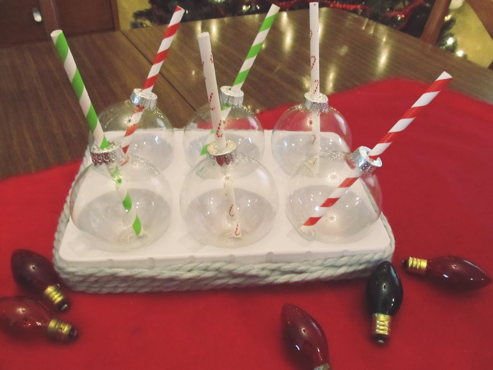 Nestful of love: A FUN HOLIDAY DIY: Ornament Party Cups