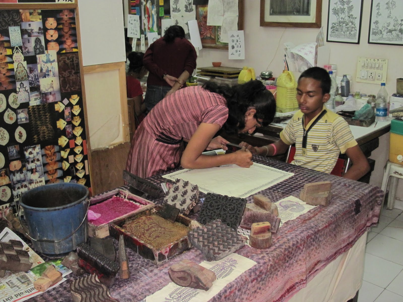 GANDHI GIFT TEXTILE."Textile Design Workshop" by GIFT Gandhi NGOs ...