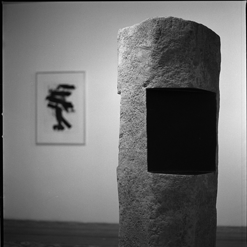 Black and White in Brussels: Georg Hüter in the Atelier 340 gallery