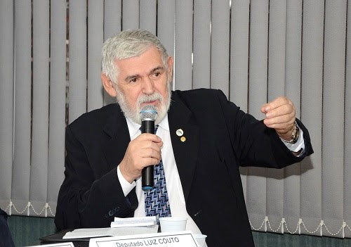 Luiz Couto anuncia candidatura ao Senado nesta quarta - Fato a Fato