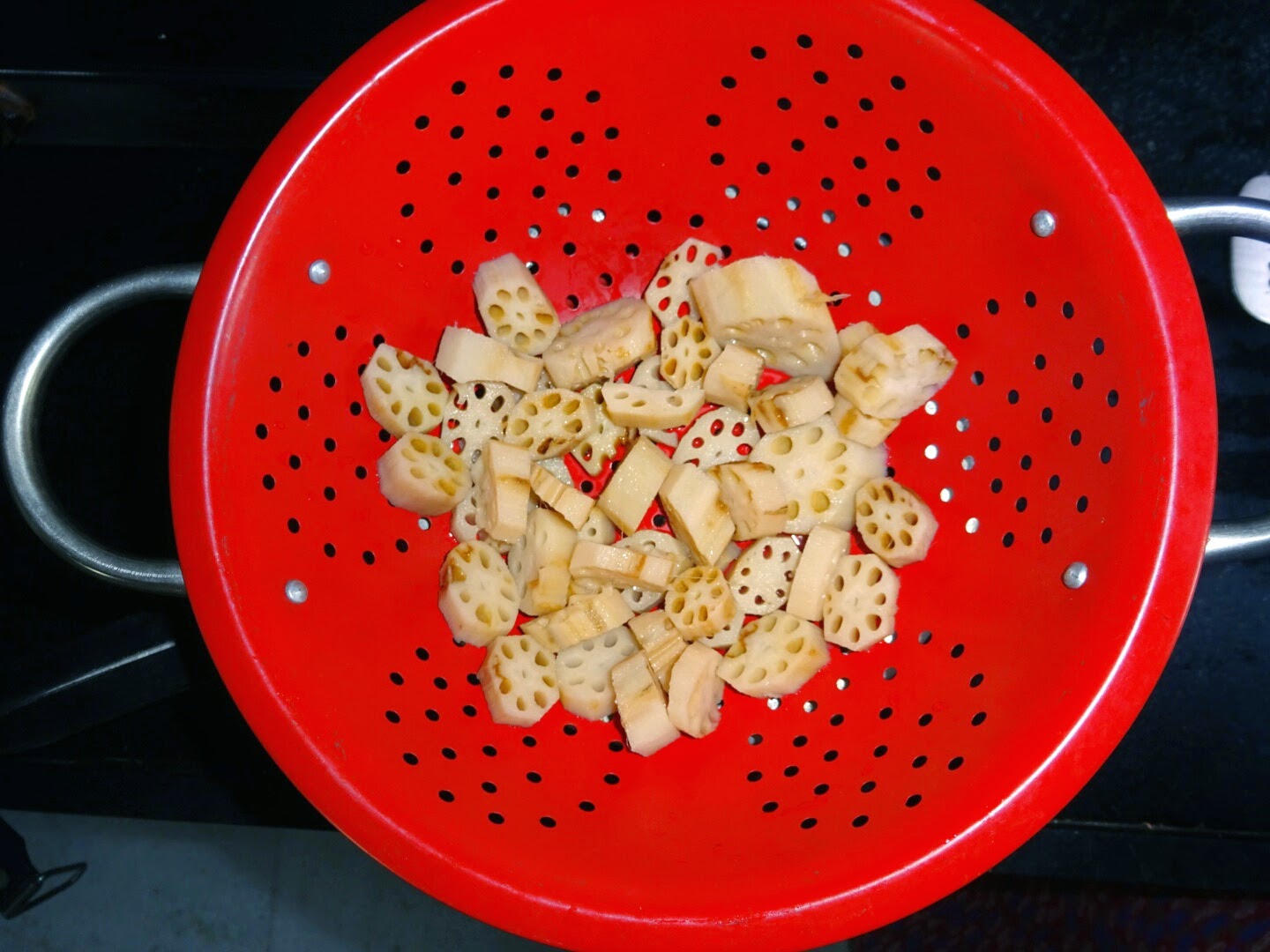 Veg Indian Good Food Recipes..: Kamal kakdi Pakoda | Bhee pakoda ...